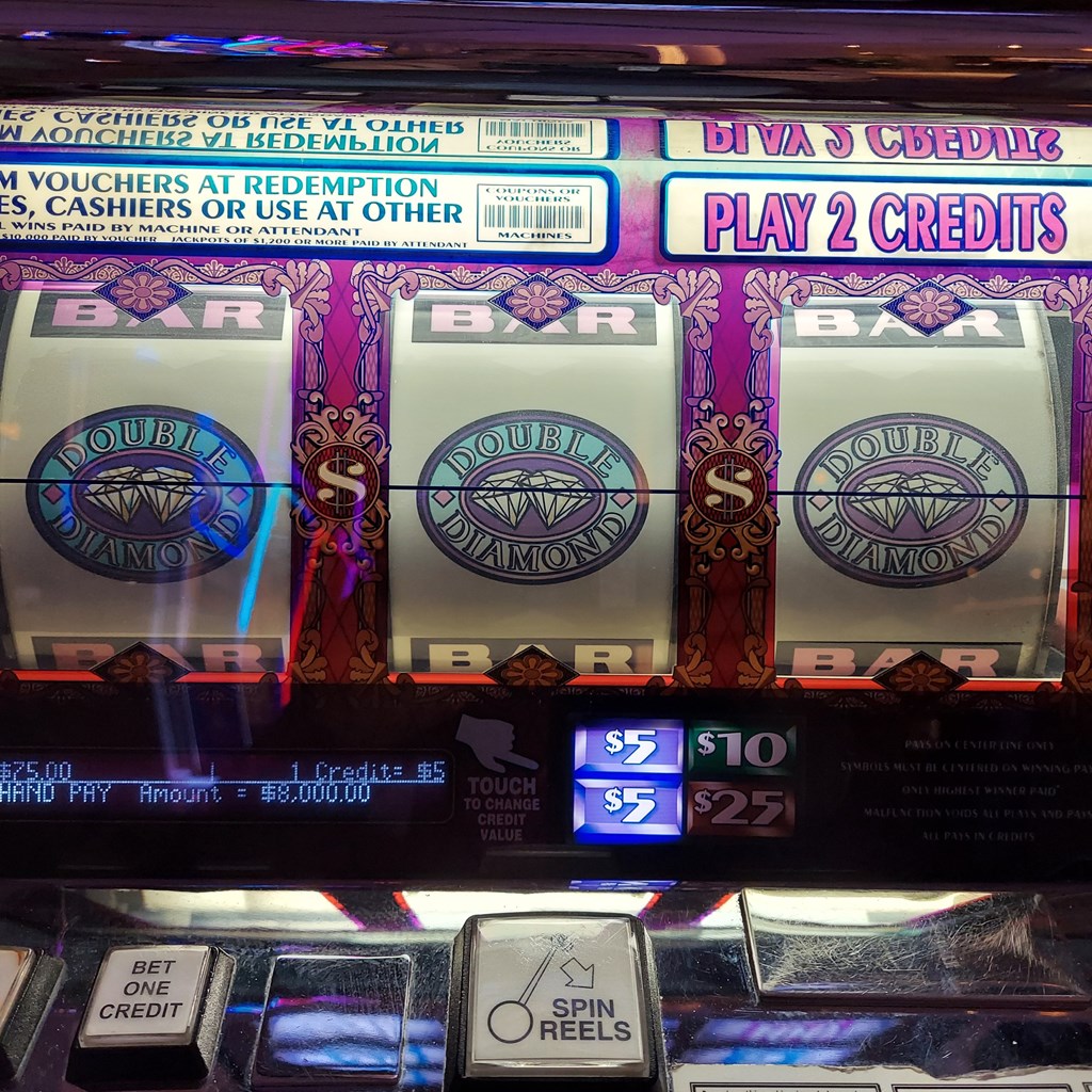Double Top Dollar Slot Machine by