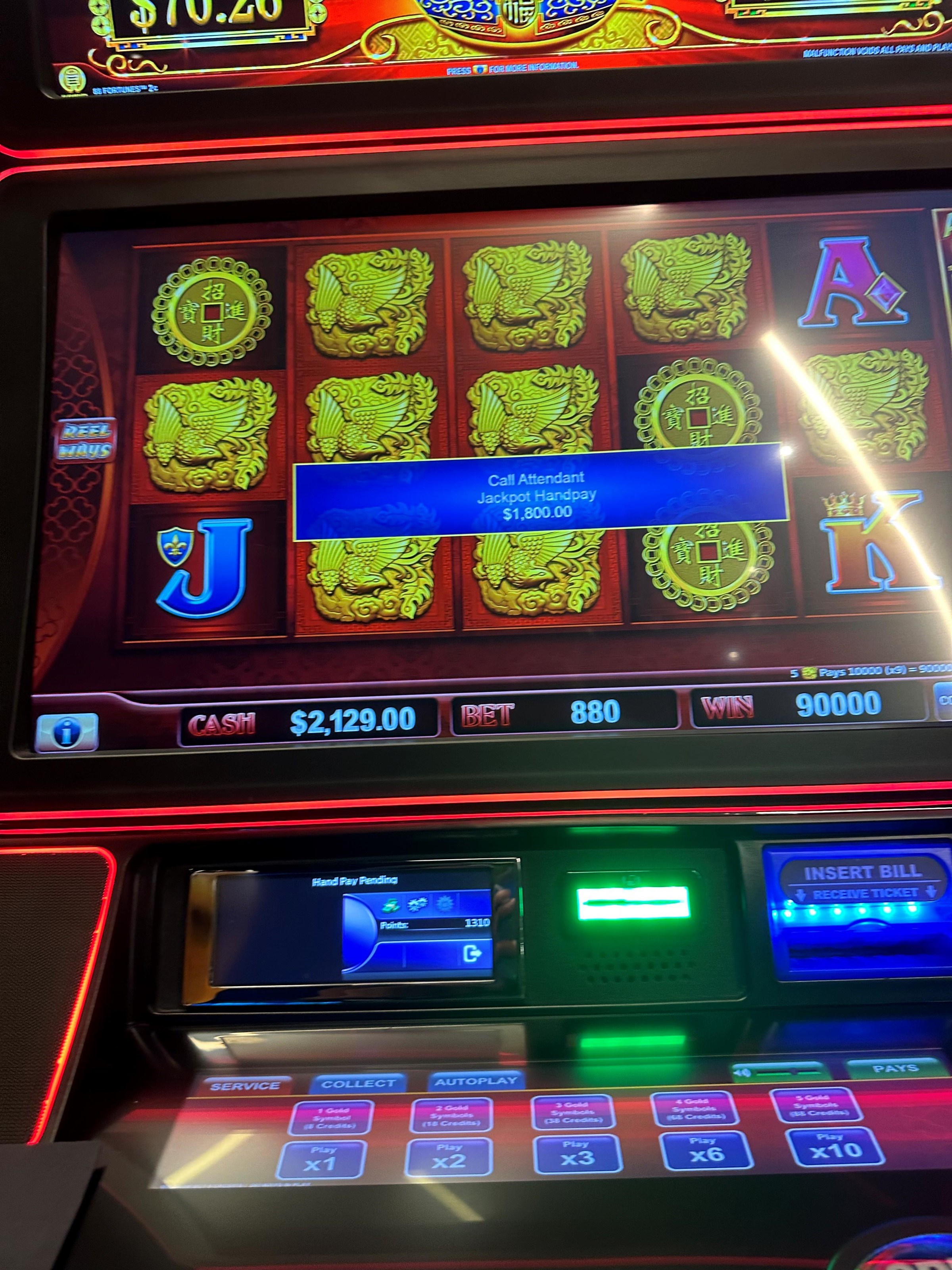Slot Machines Onboard Valiant Lady Casino