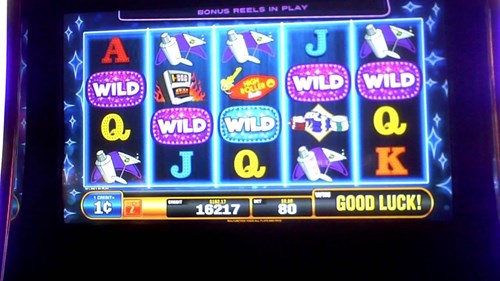 Cash Spin Featuring Quick Hit Slot Machine by Bally Technologies