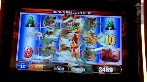 GOLD STACKS Golden Zodiac™ Slot Machine by Aristocrat