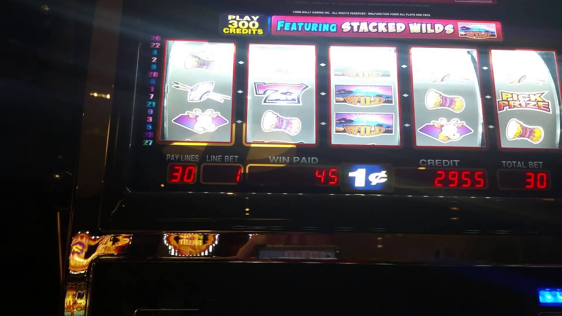 Cash Explosion Slot Machine by