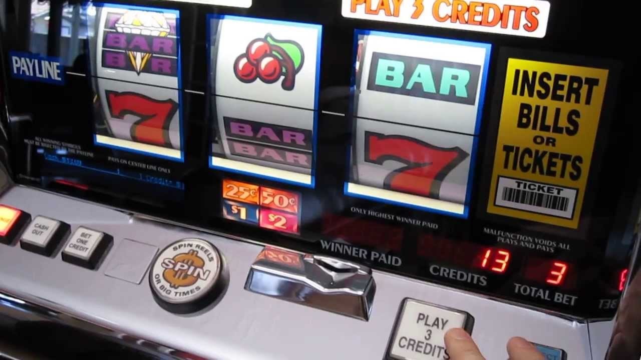 Double Diamond Multiplay Slot Machine by