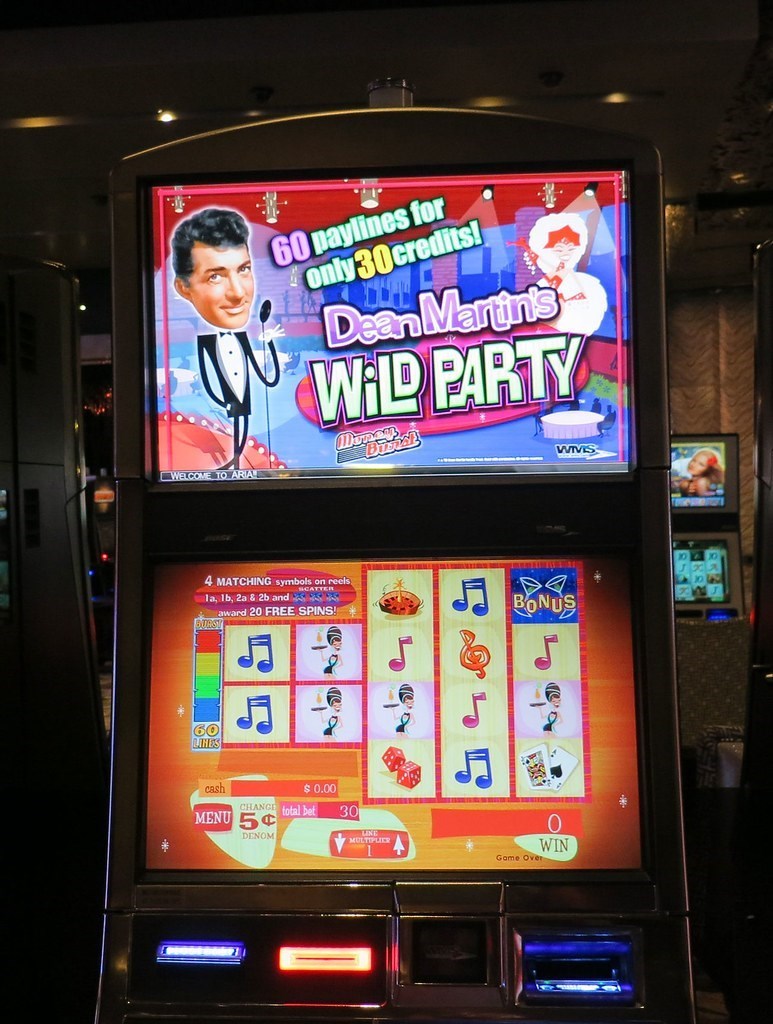 Dean Martin Slot Machine by WMS
