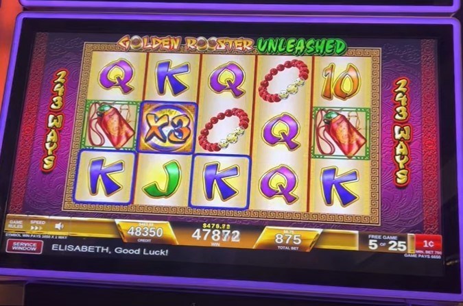 Golden Rooster Unleashed Slot Machine by IGT