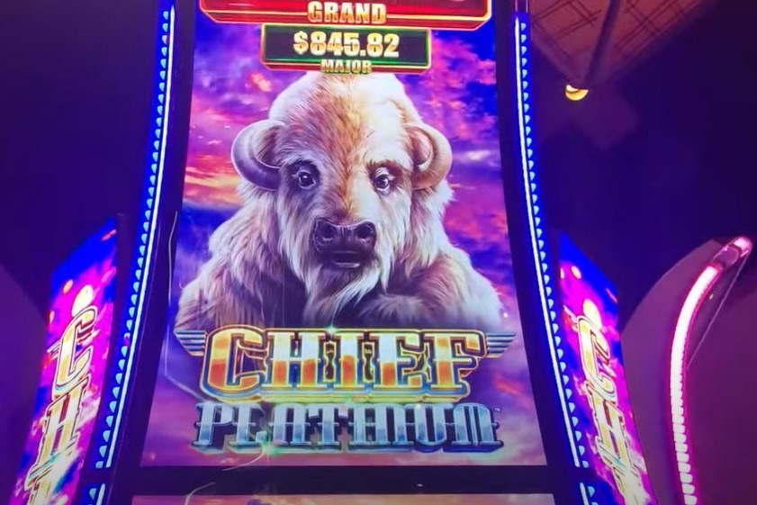 Buffalo Chief Platinum Slot Machine by Aristocrat