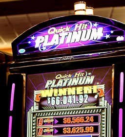 Quick Hit Platinum Black & White 7S Slot Machine by Bally Technologies