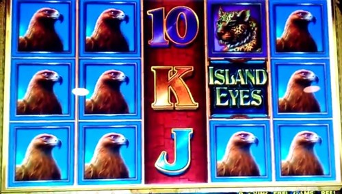 Island Eyes Slot Machine by IGT